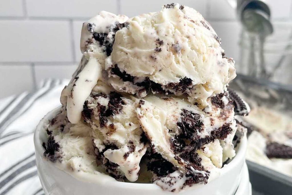 No Churn Ice Cream to Treat Yourself Today - The Hungry Gourmet