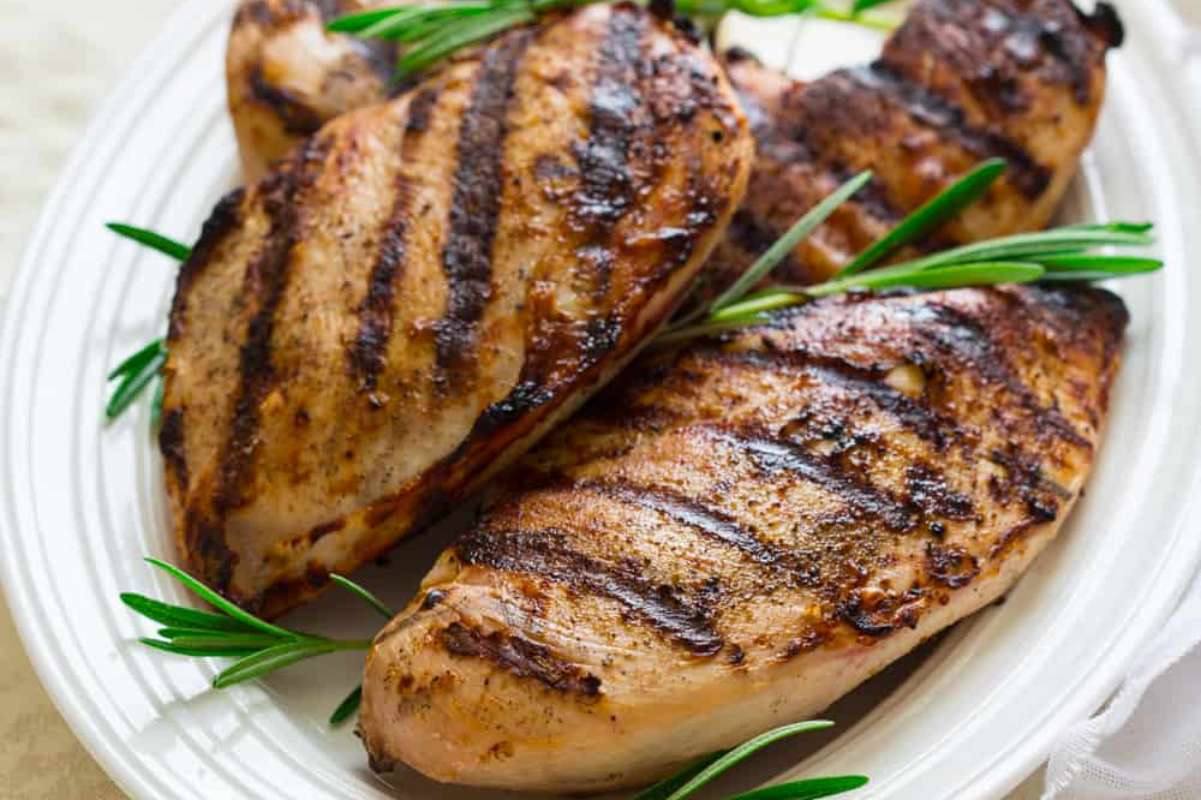 27 Grilled Chicken Recipes That Will Leave Your Taste Buds Dancing ...