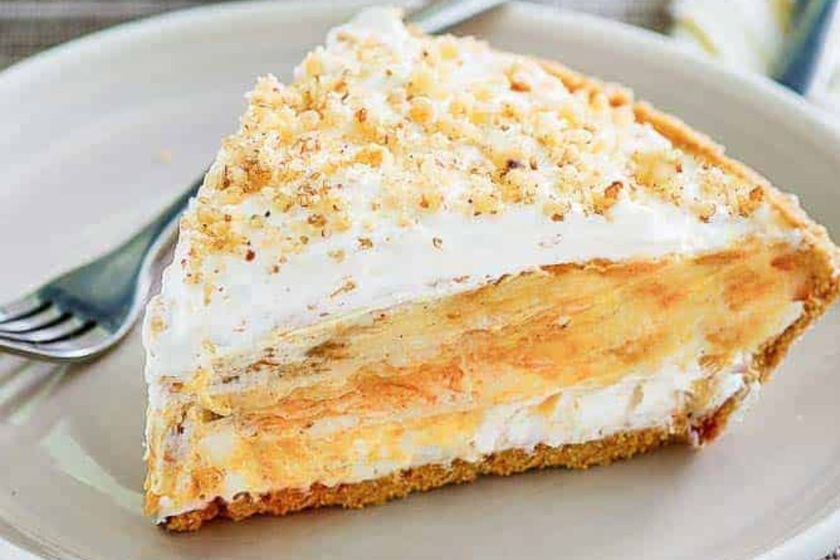 20 Easy Layered Desserts That Look Like a Million Bucks - The Hungry ...