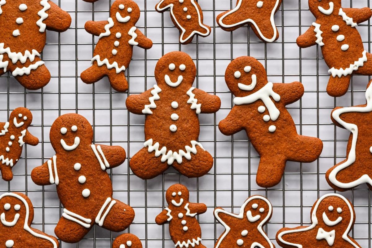 30 Christmas Treats That’ll Make Your Kitchen the Happiest Place on ...