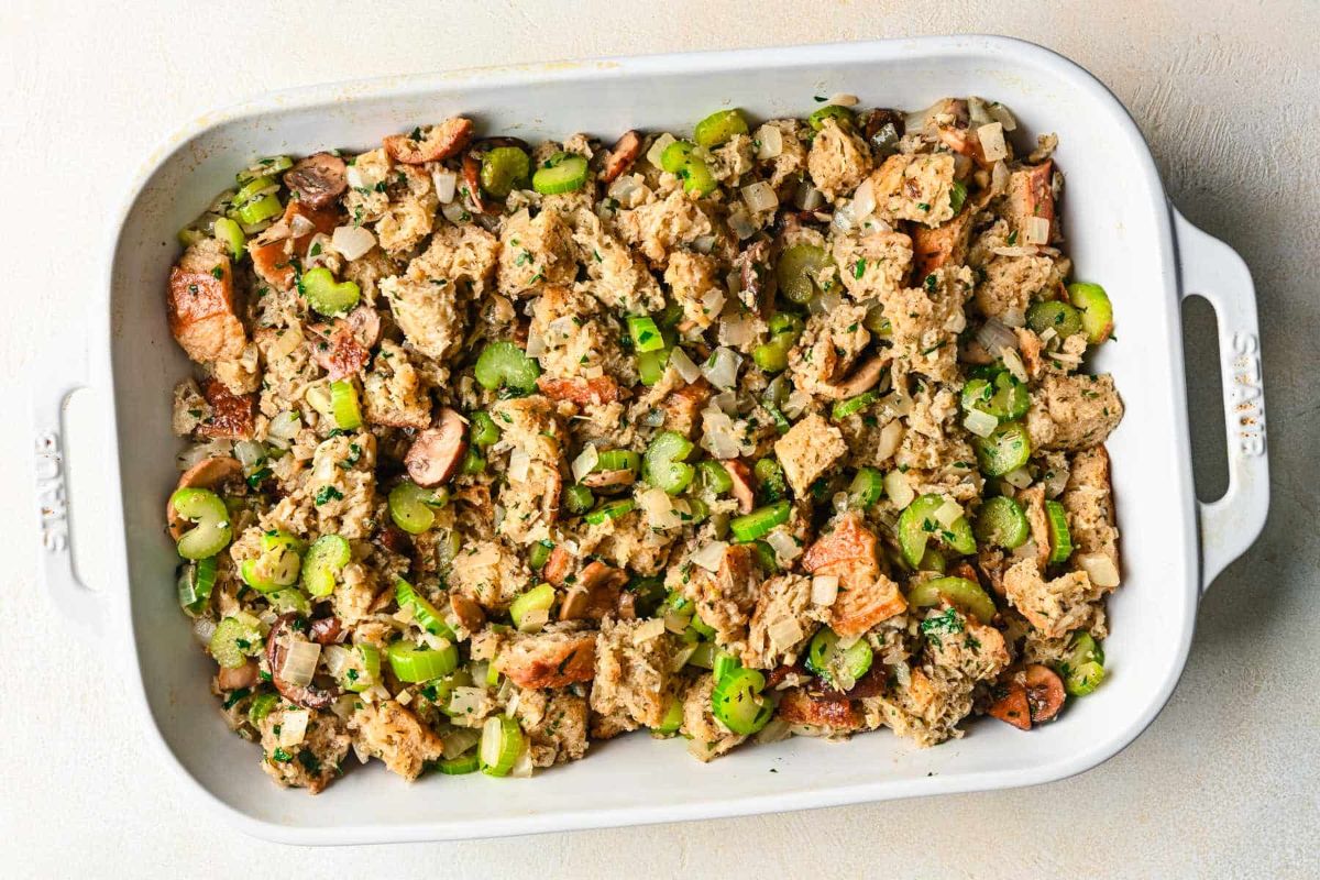 30 Thanksgiving Stuffings That Are Just as Good as the Main Course ...